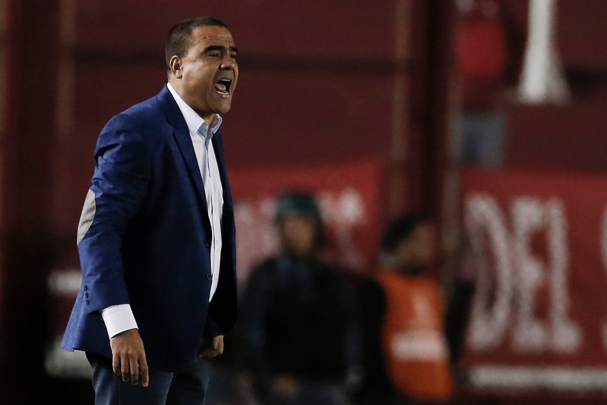 Leonardo González dirigirá a Venezuela en triple fecha | Independent ...