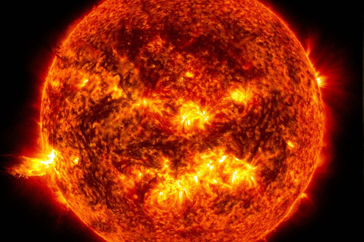 Solar superstorm could plunge world into ‘internet apocalypse’ | The ...