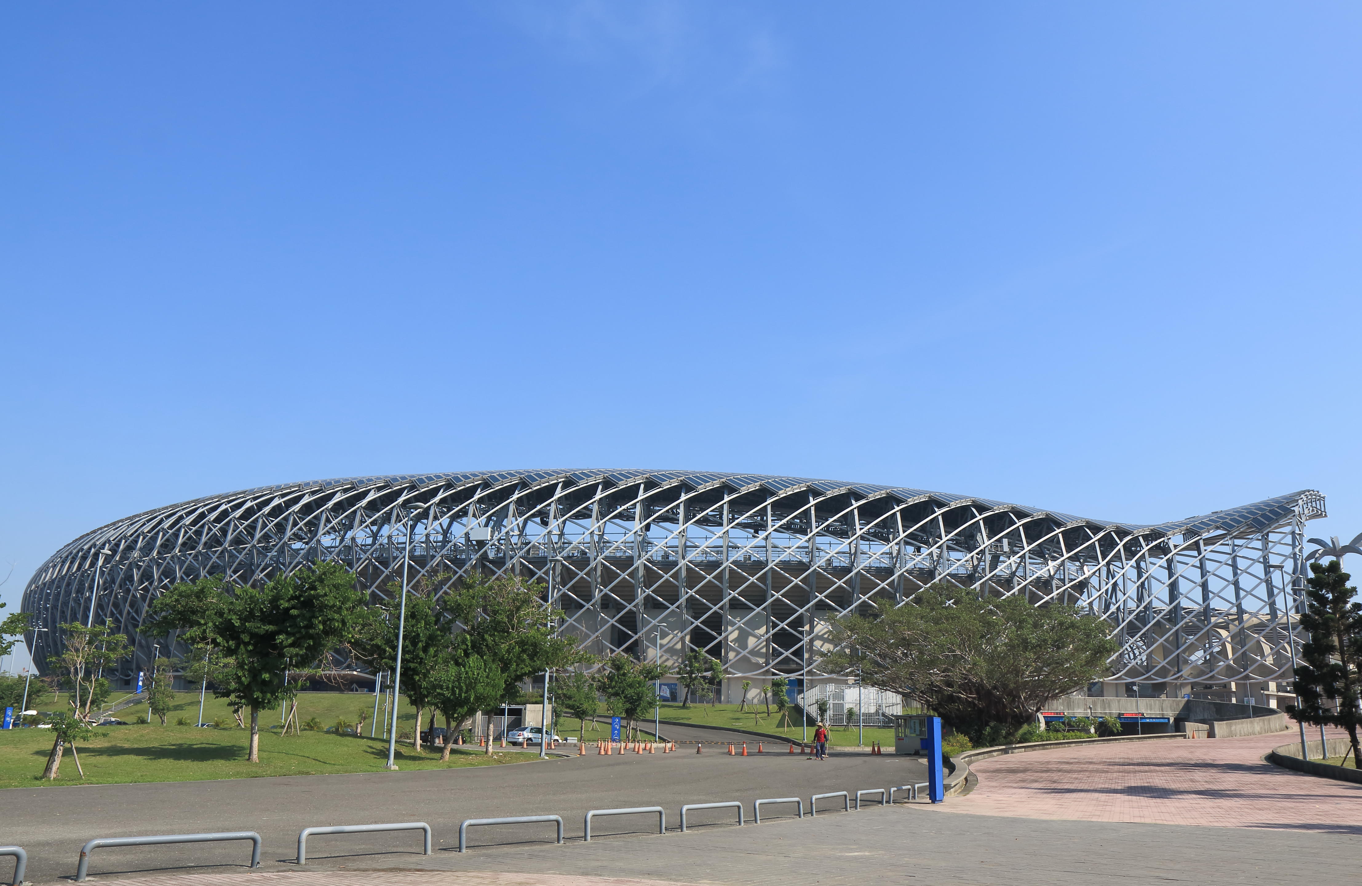Tottenham and 6 of the most incredible sports stadiums…