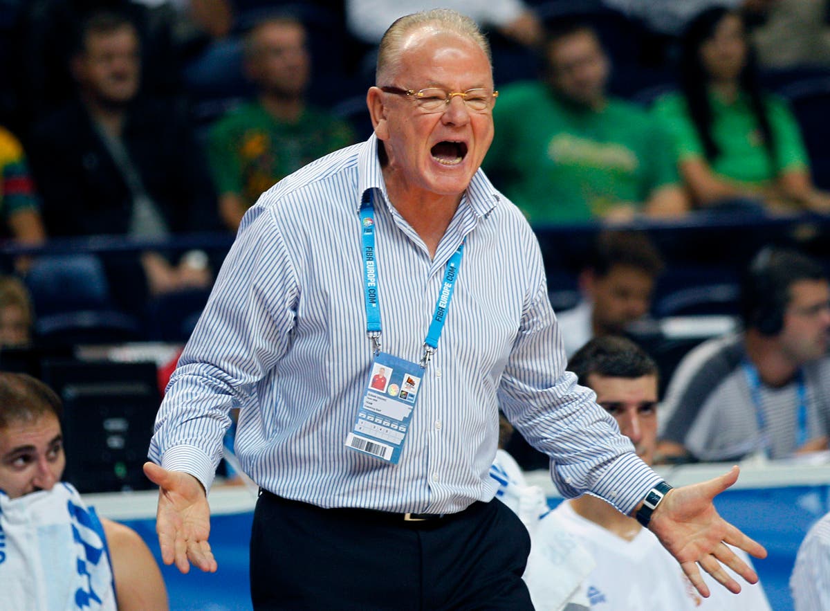 Muere exentrenador Dusan Ivkovic, leyenda del básquetbol | Independent ...