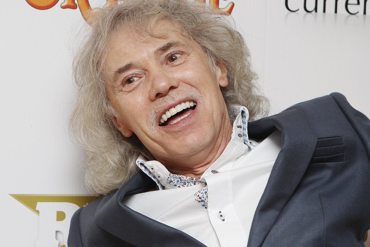 Alan Lancaster death: Status Quo founding bassist dies aged 72 | The ...
