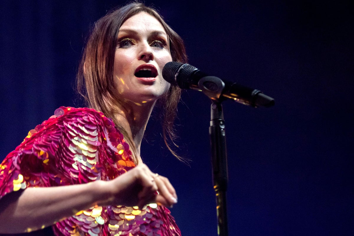 Sophie Ellis-Bextor says she lost her virginity when she was raped aged ...