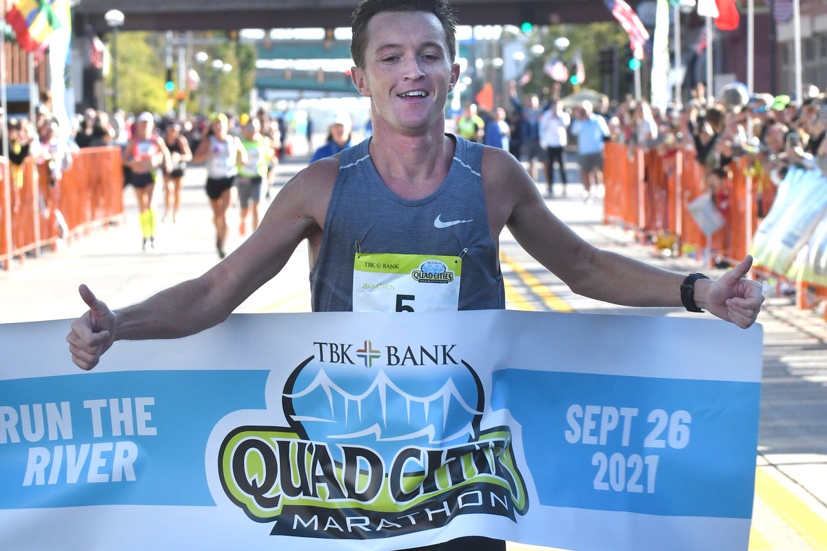 Illinois man wins marathon after 2 leaders take wrong route | The ...