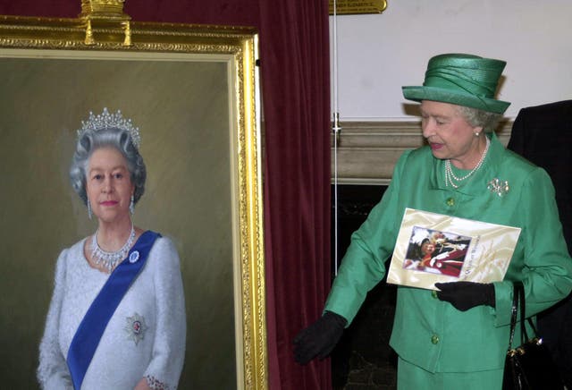 Queen Elizabeth portraits through the years | The Independent
