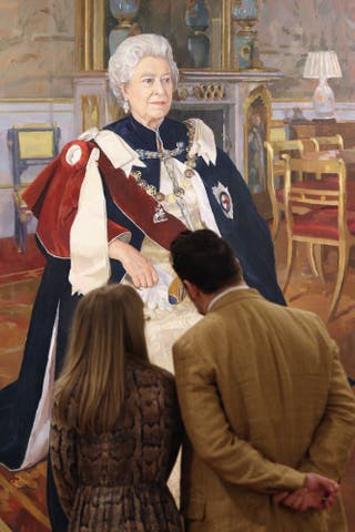 Queen Elizabeth portraits through the years | The Independent