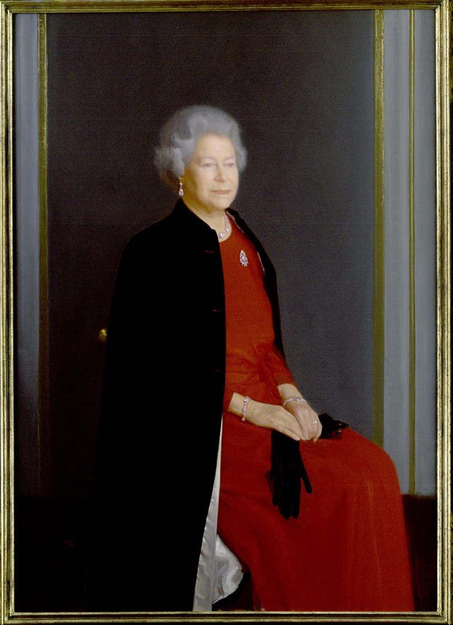 Queen Elizabeth portraits through the years | The Independent