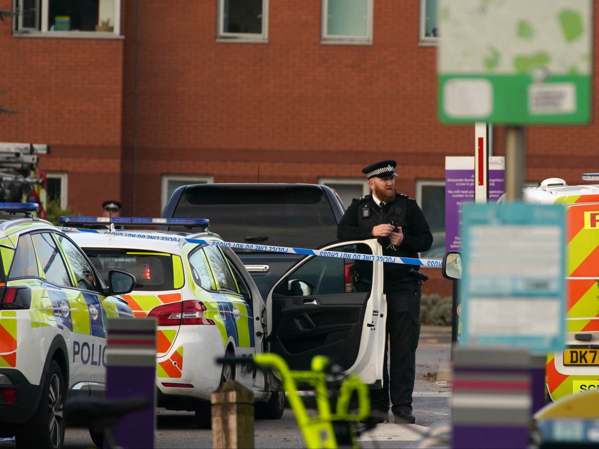 Liverpool women’s hospital: ‘Incident’ declared by police as cordon ...