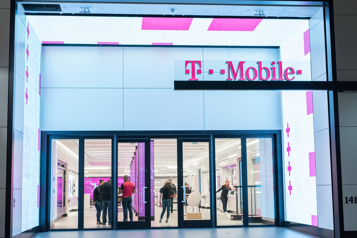 T-Mobile to pay $19.5m over outage that resulted in thousands of failed ...