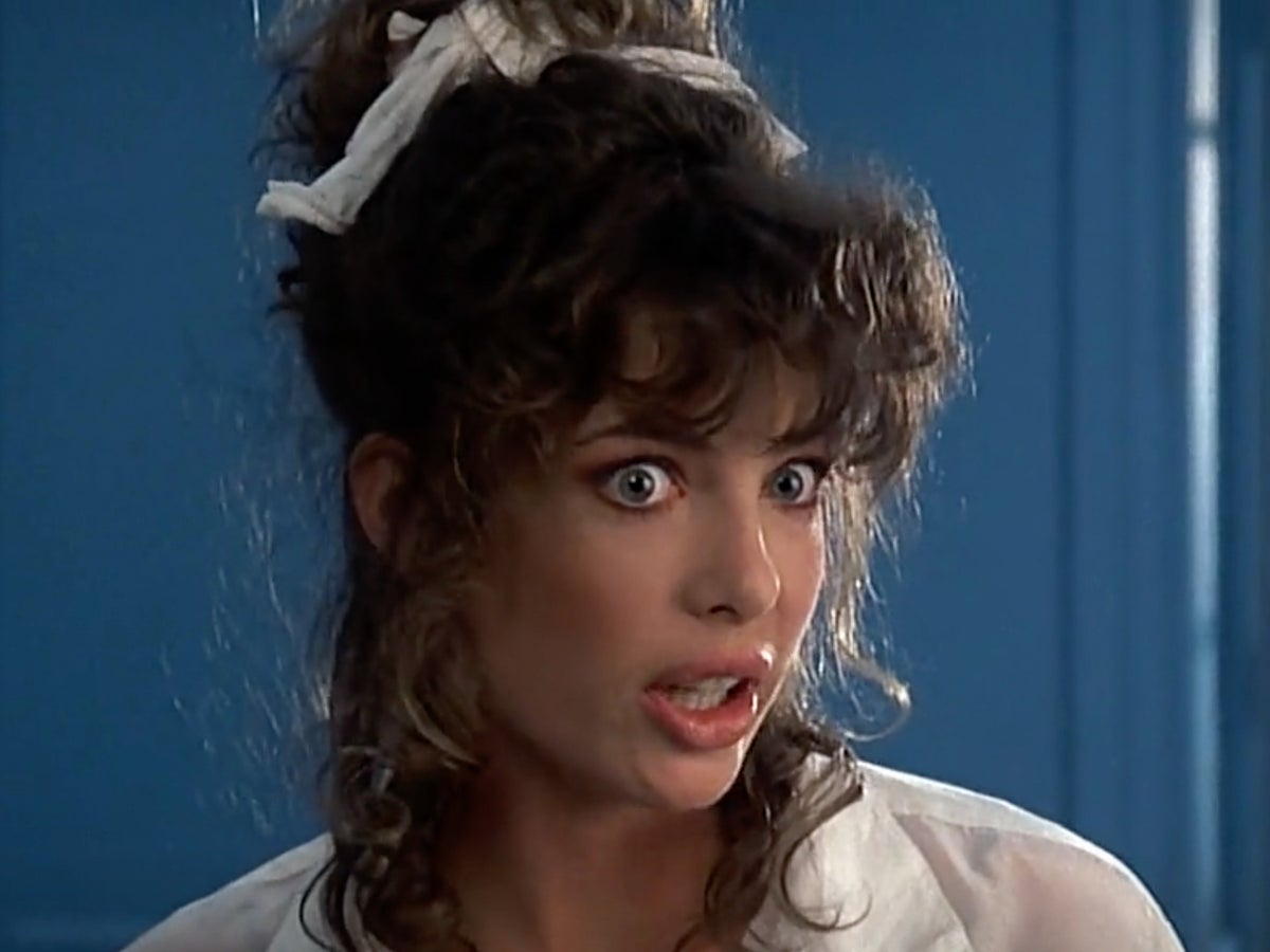 Actress From Weird Science 60 Photos - Moonagedaydream.film