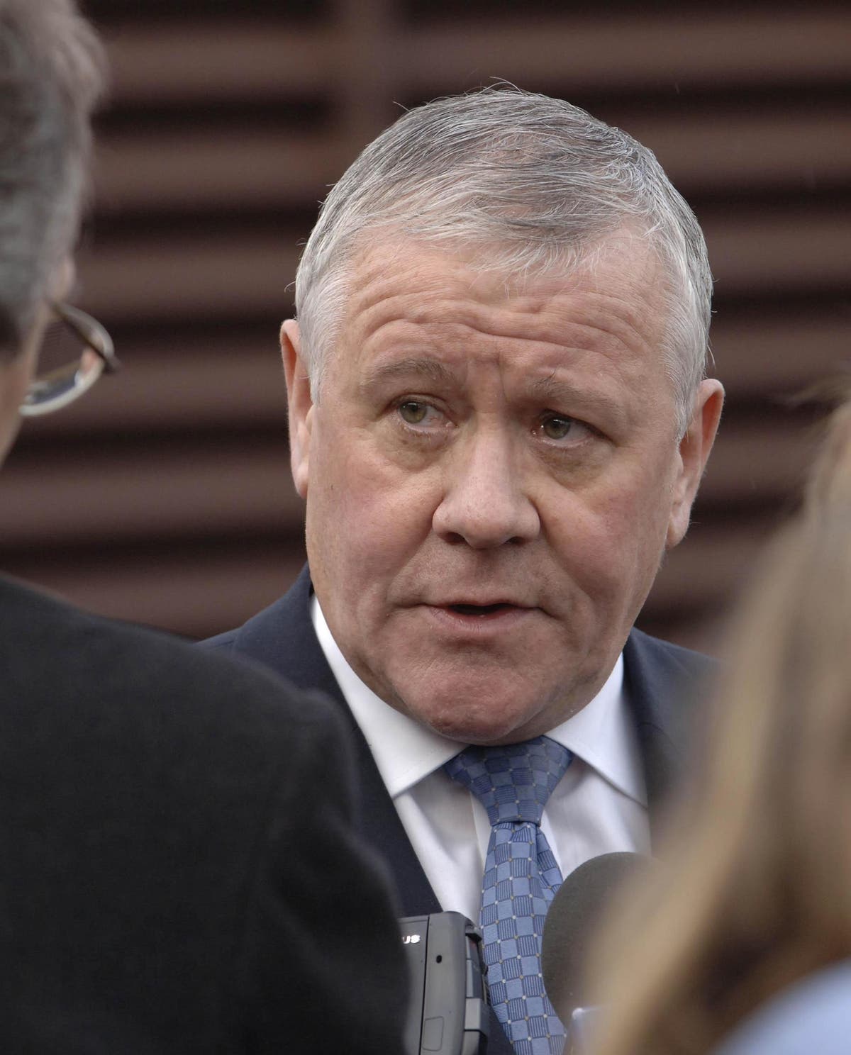 Minister was asked if Army was measuring Garvaghy Road for bollards ...