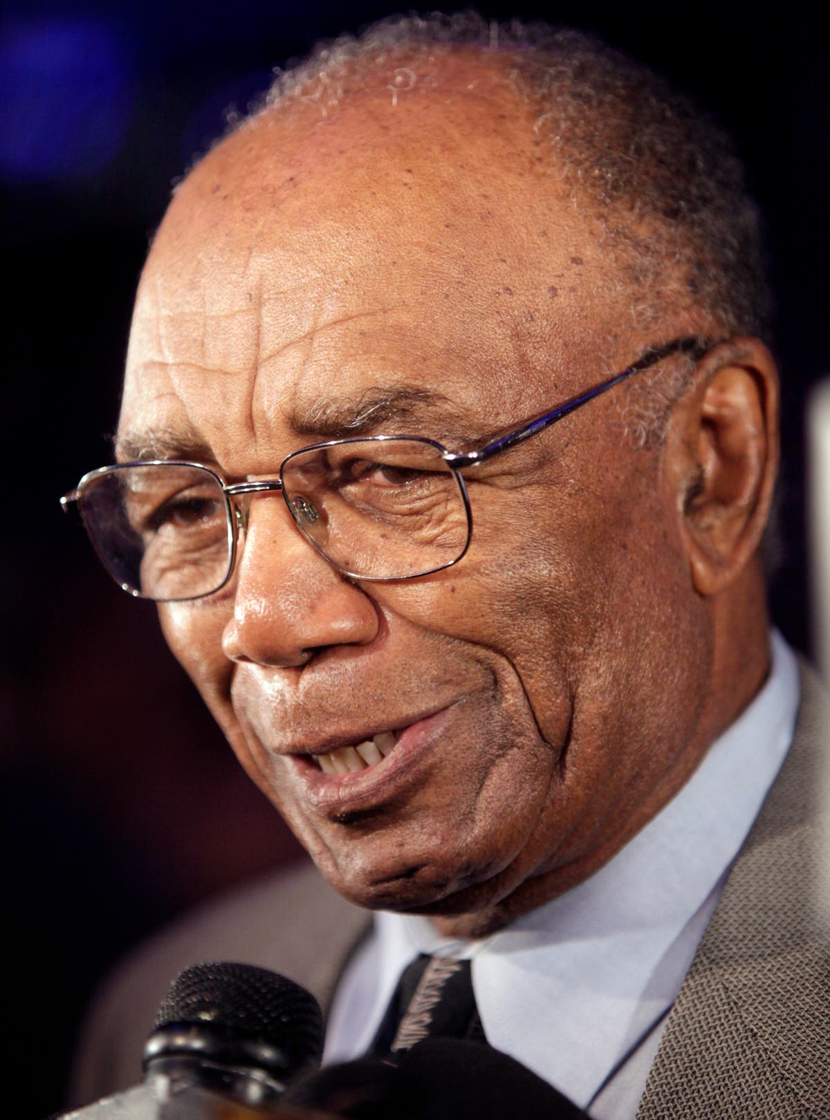 Muere Sam Jones, quien ganó 10 títulos con los Celtics | Independent ...