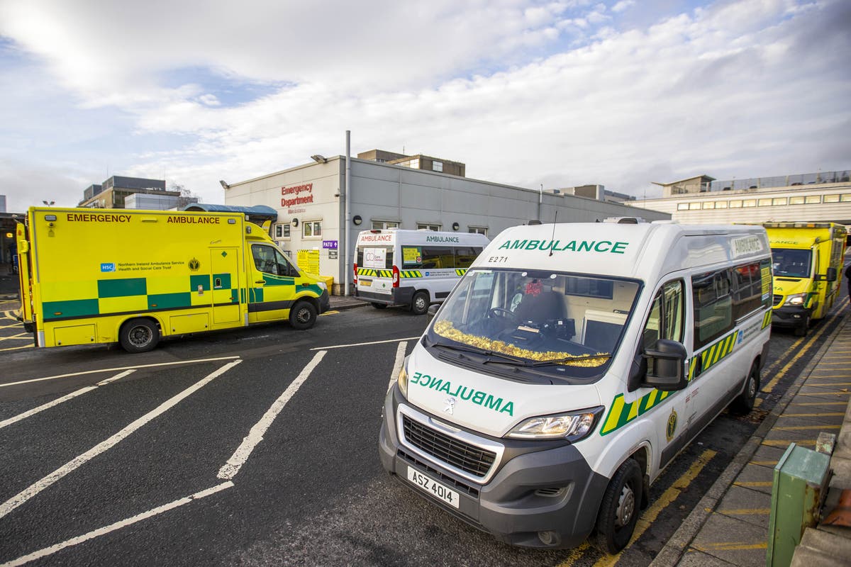 25% of NI Ambulance Service unavailable to work | The Independent