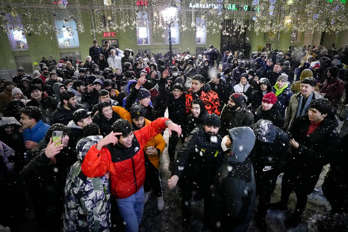 Russia: Infections could surge 6 times higher due to omicron | The ...