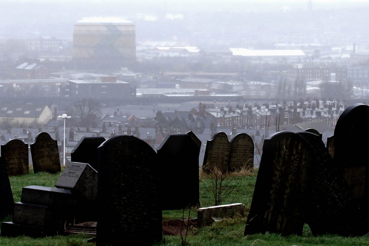 27,000 fewer deaths each year from cold as climate warms, ONS estimates ...