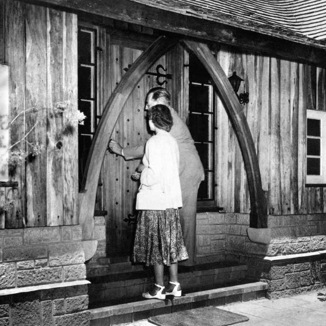 How Elizabeth became Queen watching baboons at sunrise from Kenyan ...