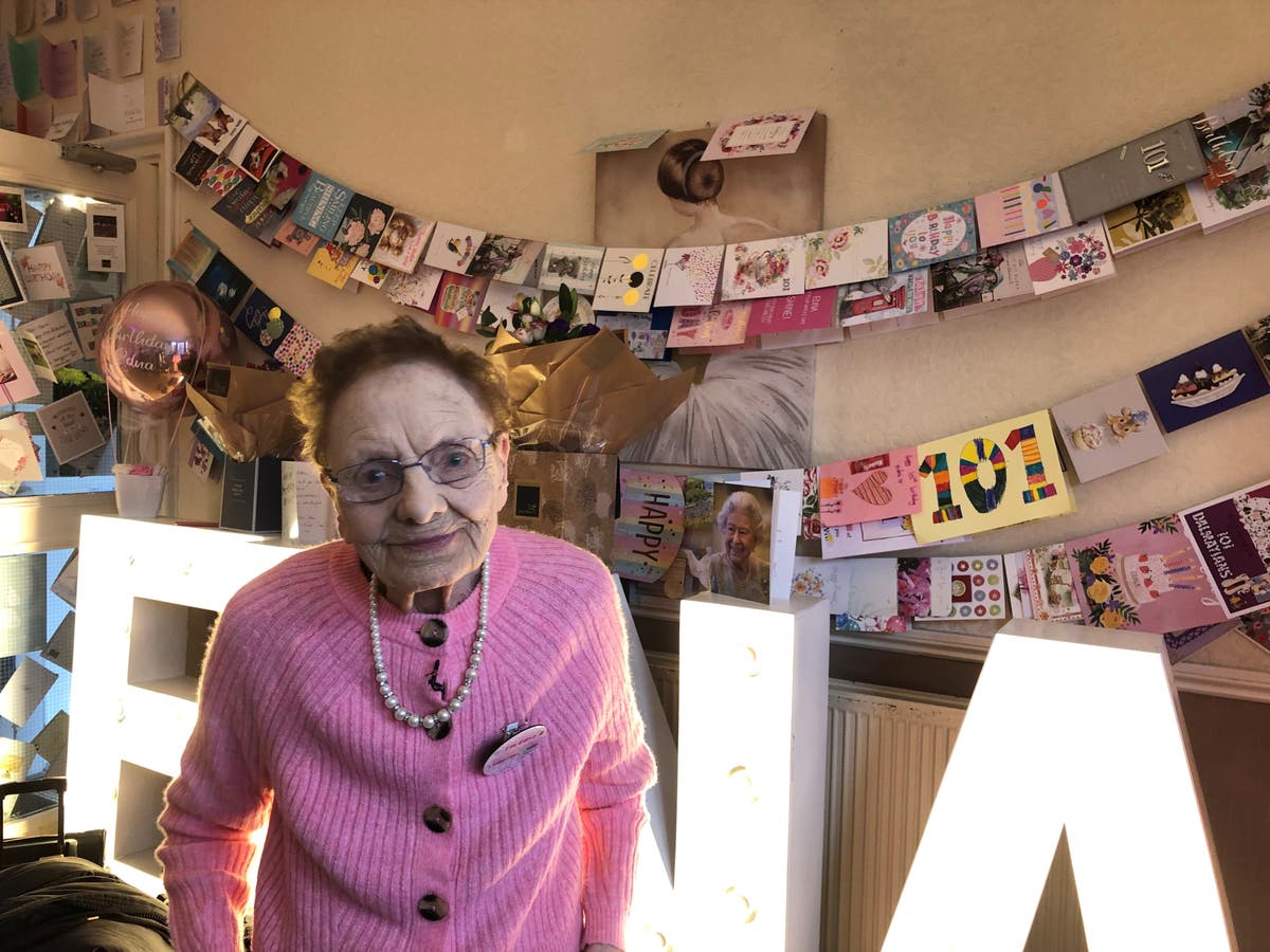 Edna celebrates 101st birthday amid 30,000 cards following care home ...