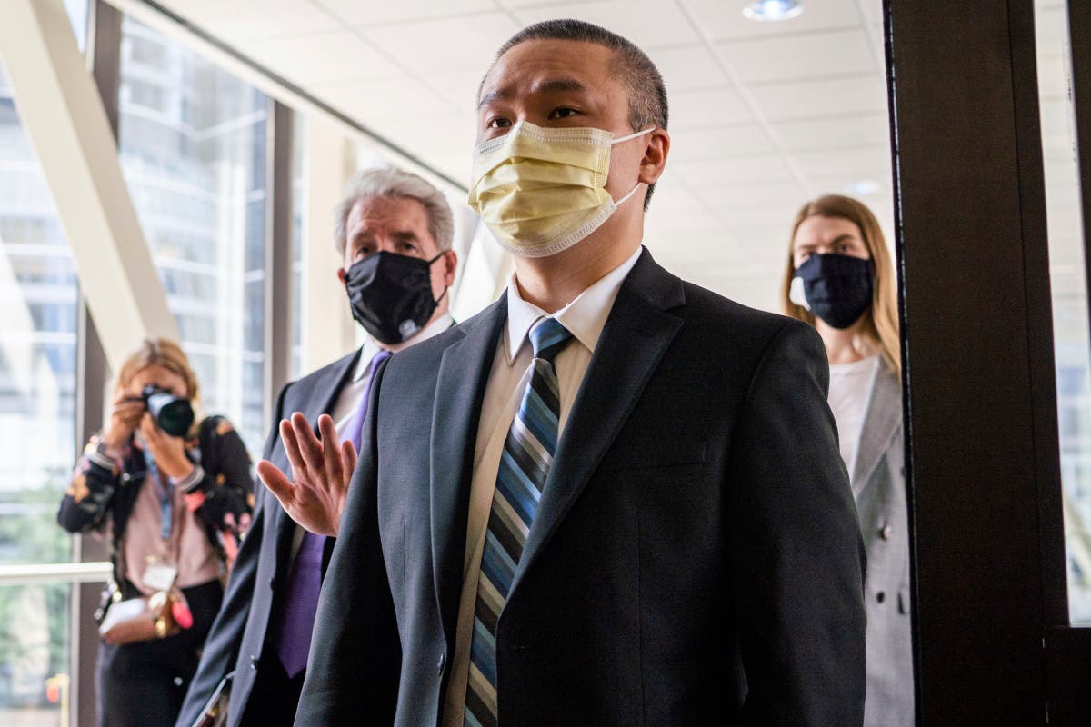 Officer in Floyd killing says his role was crowd control | The Independent