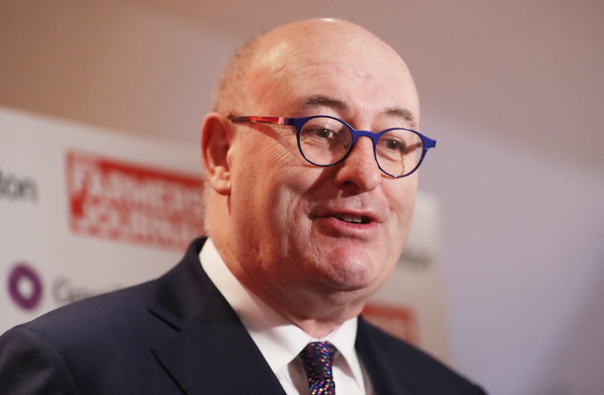 Phil Hogan may seek compensation over Oireachtas golf event resignation ...