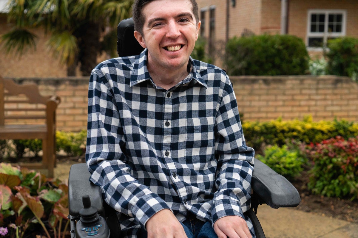 Radio presenter who lost voice for four years returns to airwaves | The ...