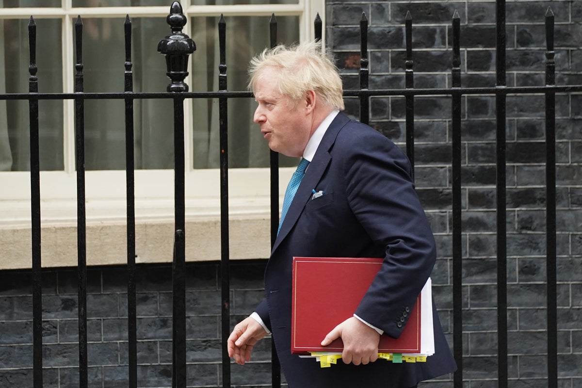 UK to provide extra military support for Ukraine as crisis deepens ...