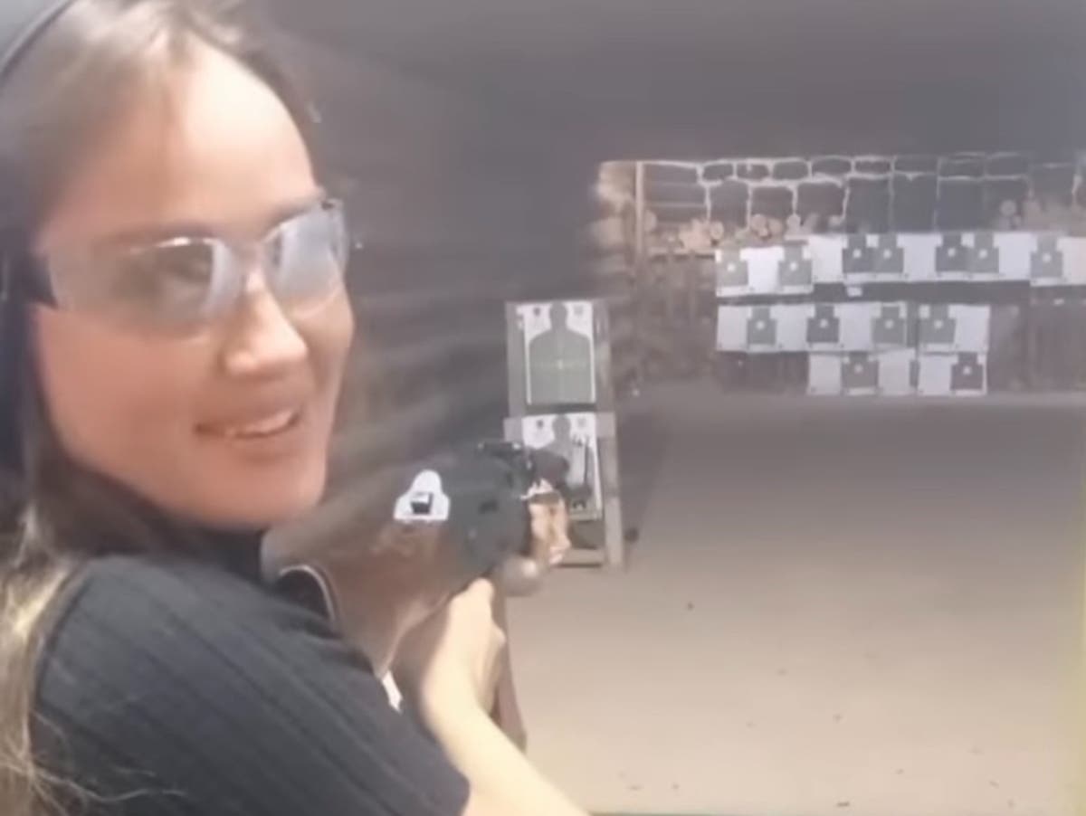 Former Miss Ukraine trains to fight for her country against Russia ...