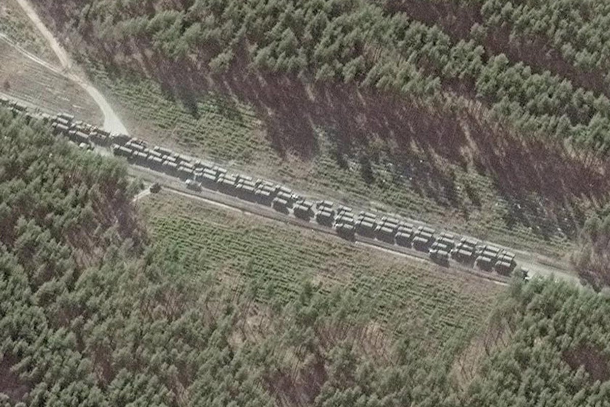 Ukraine: 40 mile-long Russian convoy heading to Kyiv twice as long as ...