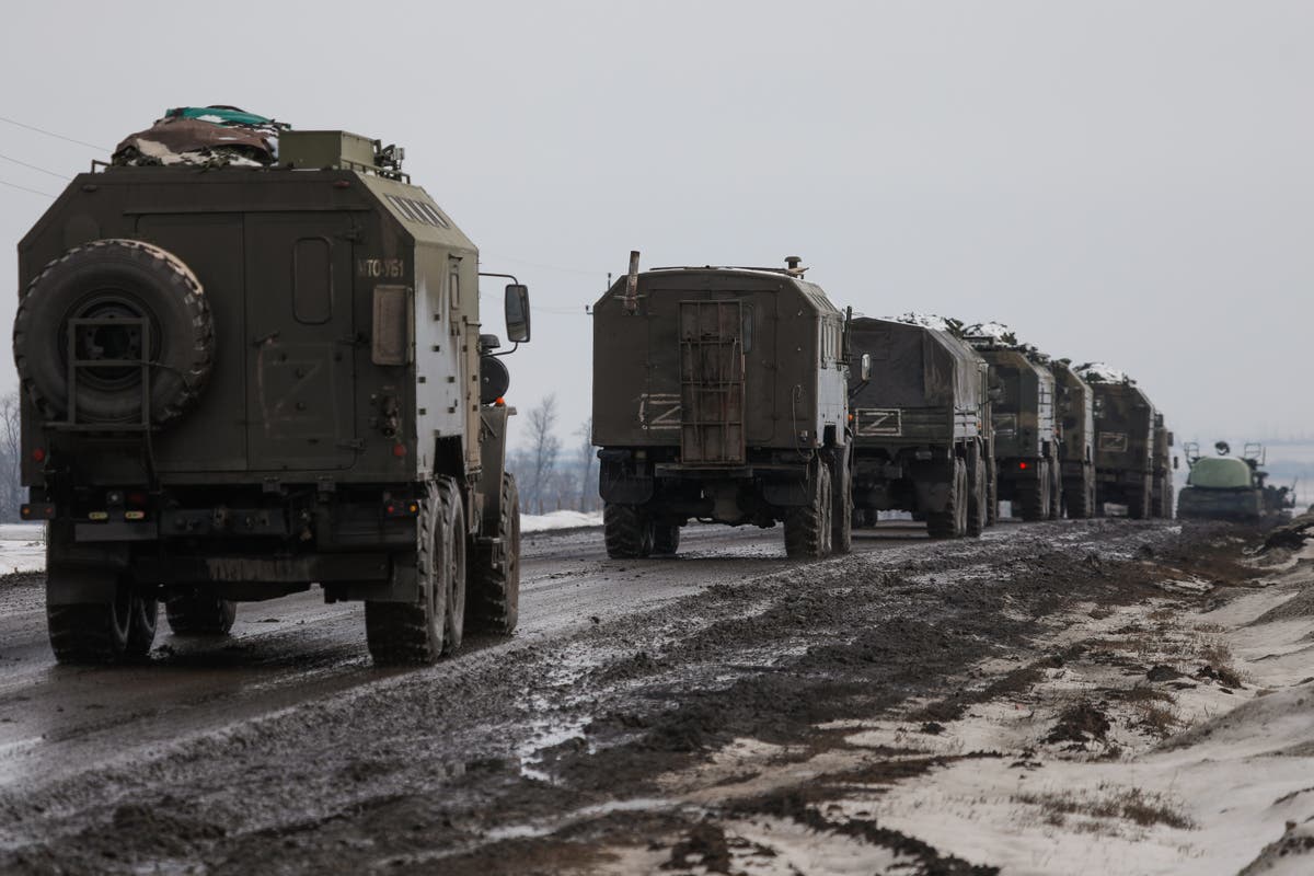 Russia’s 40-mile-long military convoy near Kyiv has hardly moved in ...