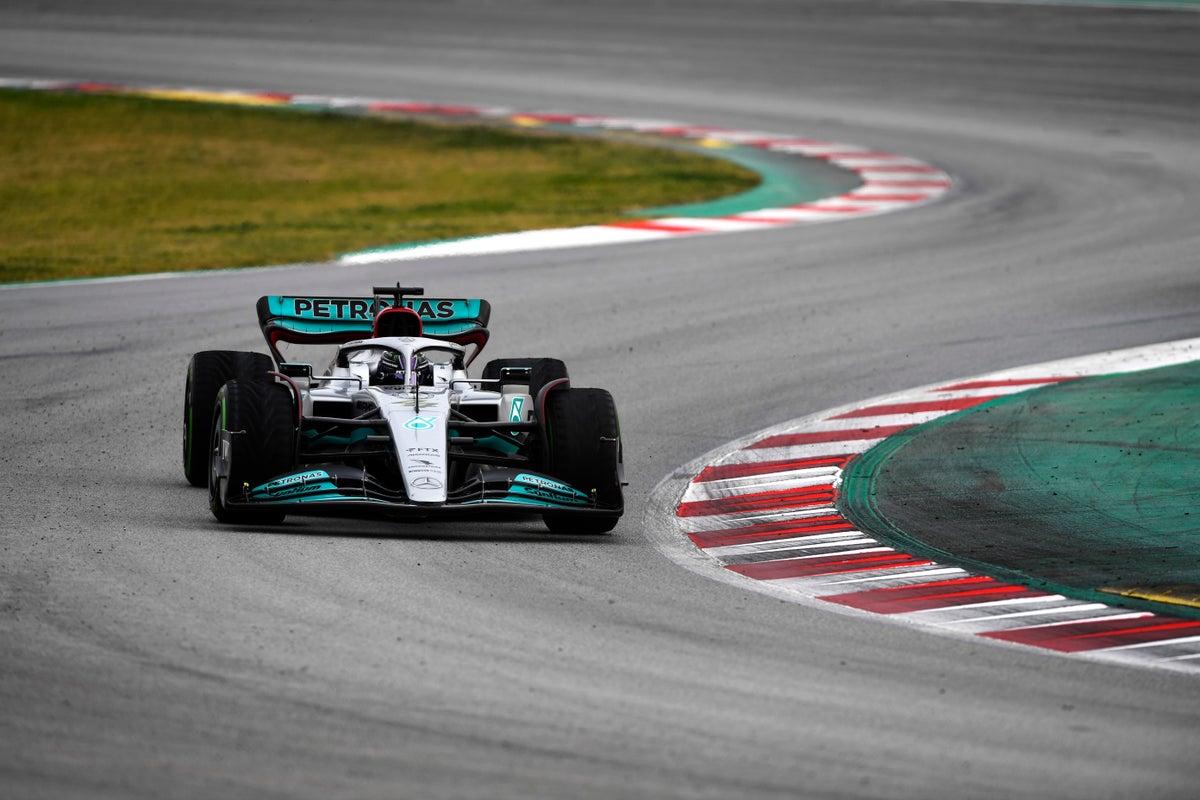 F1 testing 2022: Schedule, live stream and how to watch in the UK today ...