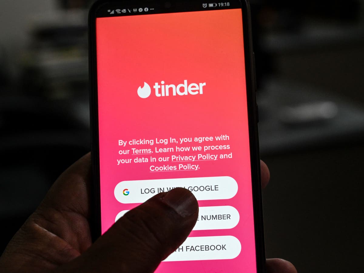 Tinder users can now run background checks on their matches | The ...