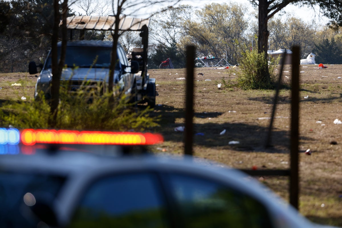 Police: Dallas concert where 1 killed, 15 shot had no permit | The ...