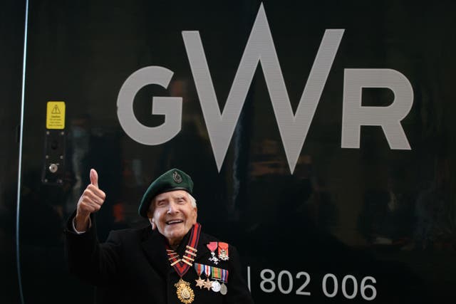 D-Day veteran Harry Billinge dies aged 96, his family says | The ...