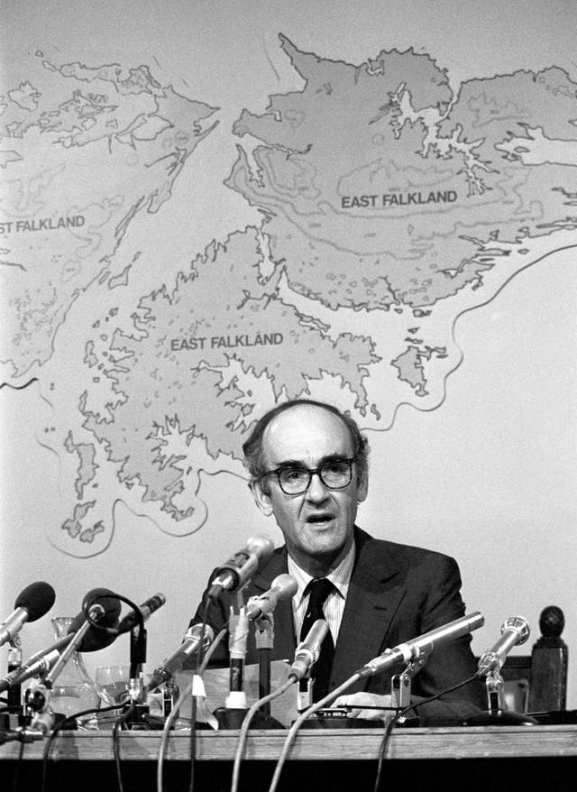 The last British ship in the Falklands and its dissident captain | The ...