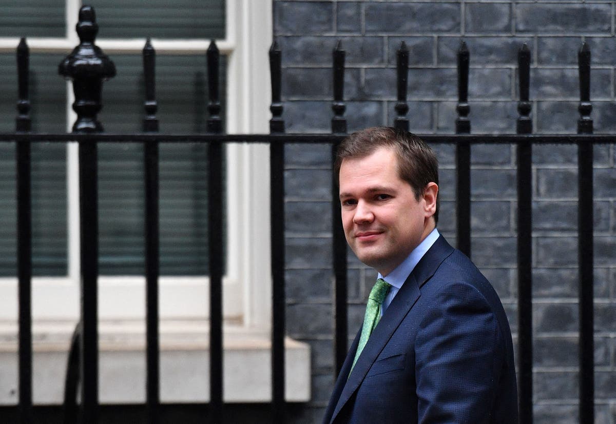 Former cabinet minister Robert Jenrick welcomes Ukrainian refugee ...