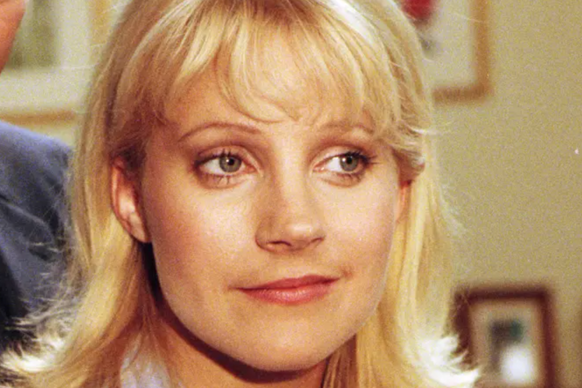 Emmerdale star Malandra Burrows reveals stage three breast cancer ...