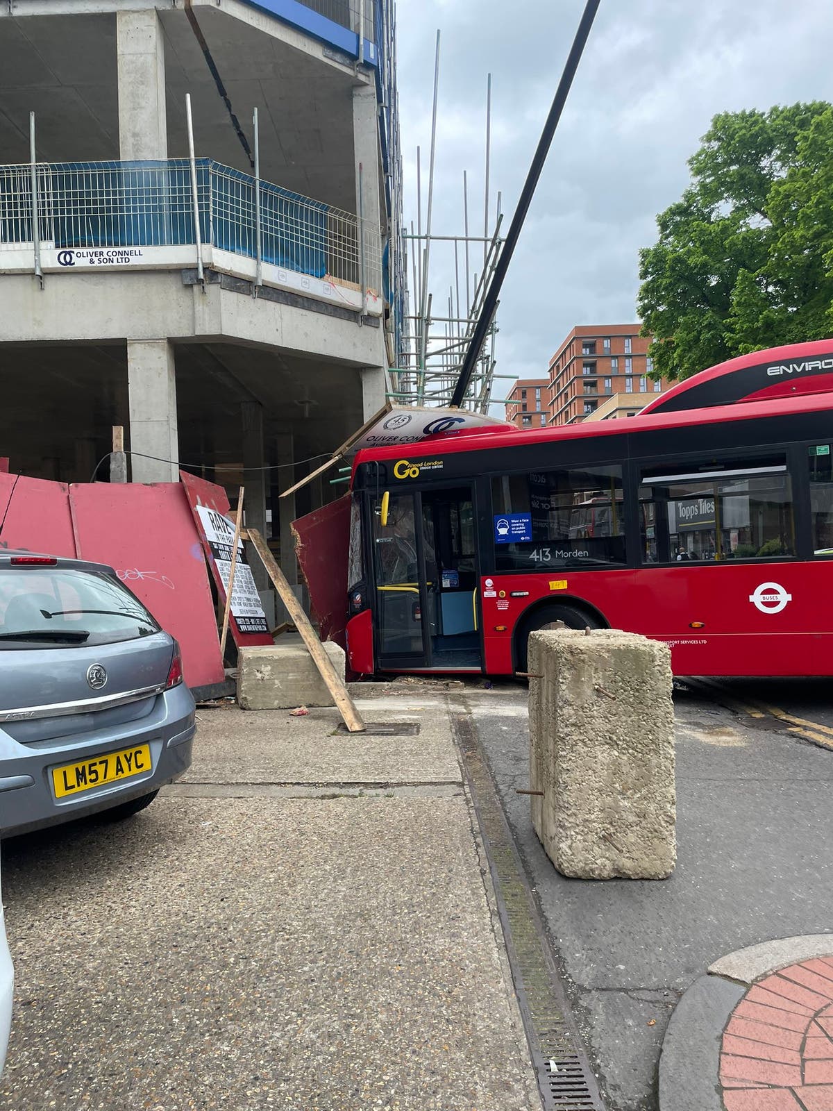 Front of bus smashed as it crashes into building in south London | The ...