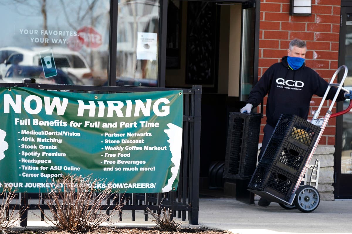 More Americans apply for jobless benefits last week | The Independent