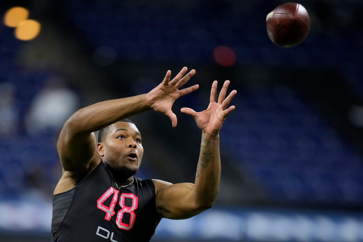 Travon Walker, 1ra selección de draft, firma con Jaguars | Independent ...