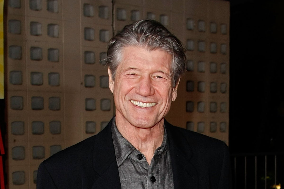 Fred Ward: The Right Stuff and Tremors actor dies at 79 | The Independent