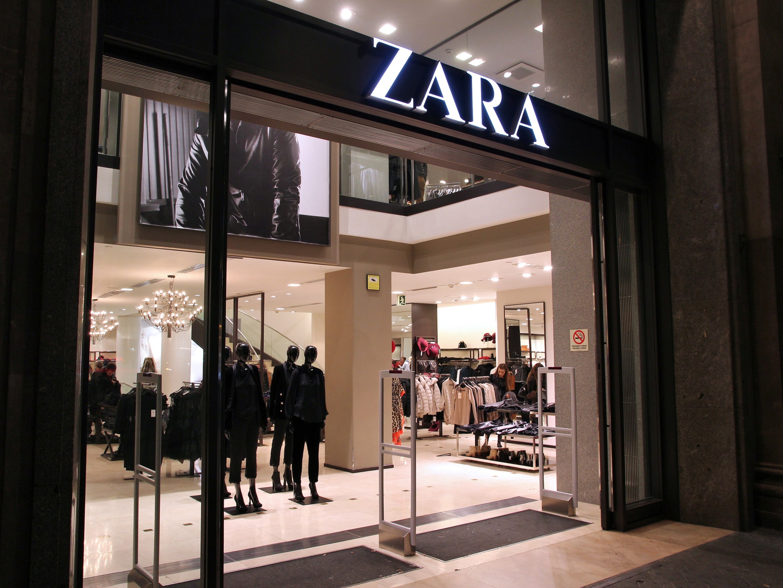 Shoppers Divided Over Zara s New Returns Policy That Charges 1 95 On Shoppers Divided Over Zara s New Returns Policy That Charges 1 95 On