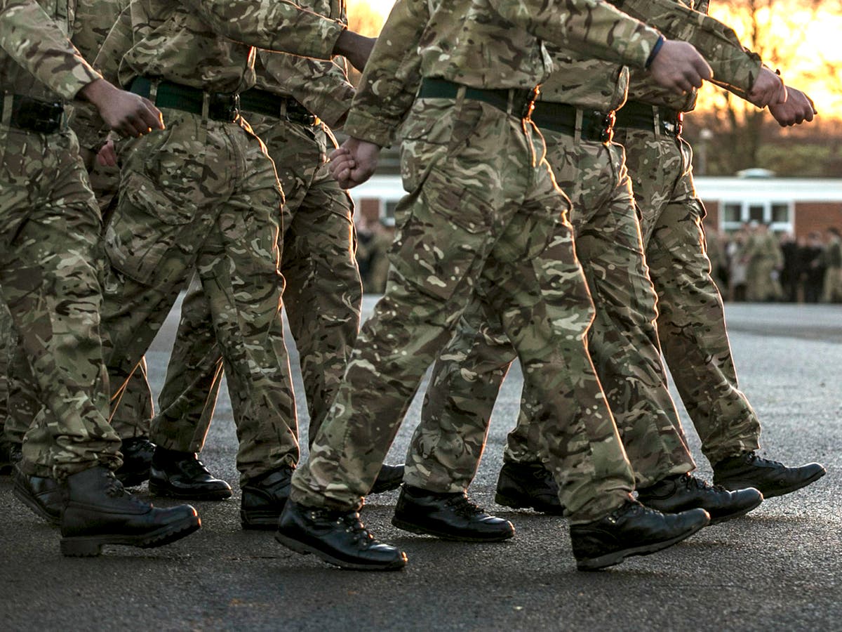 Five arrested at Larkhill. | Army Rumour Service