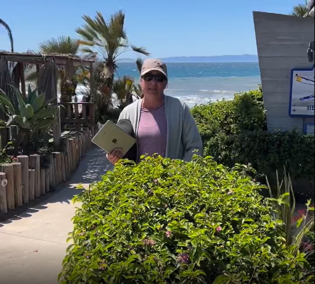 Woman launches racist rant at Black DJ who filmed her berating ...