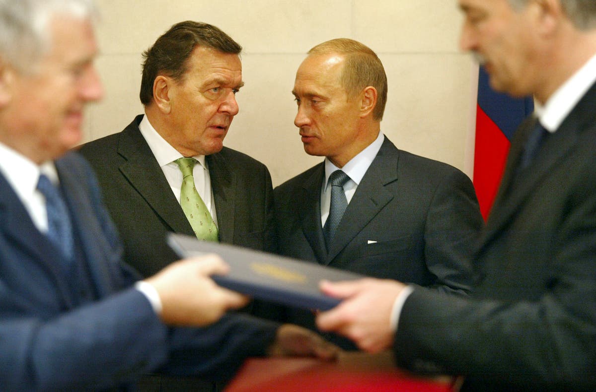 Germany's Schroeder loses office amid anger over Russia ties | The ...