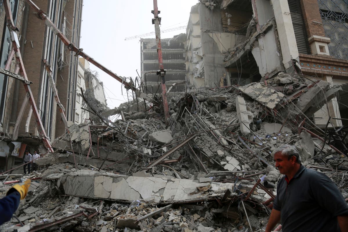 Building collapse kills 5 people, injures many in south Iran | The ...