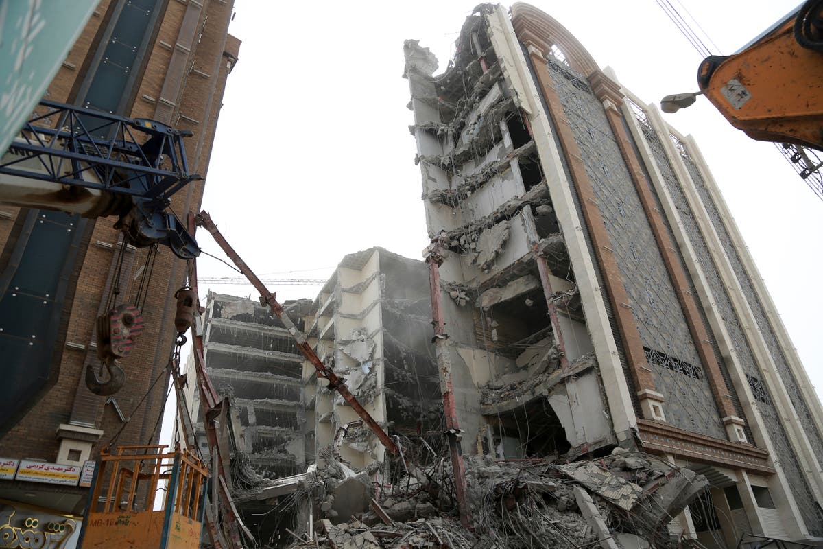 Death toll reaches 10 in building collapse in southwest Iran | The ...