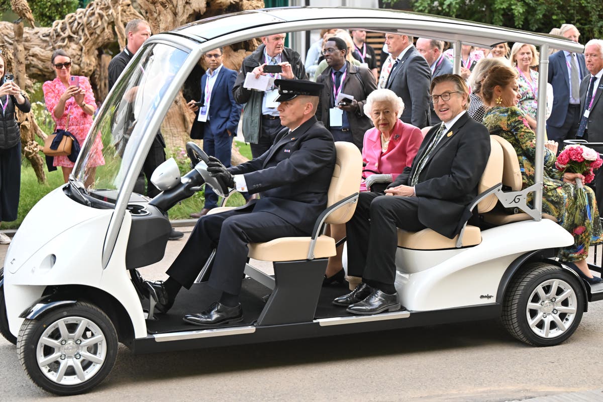 Forget the ‘Queenmobile’ – why doesn’t Her Majesty just use a ...