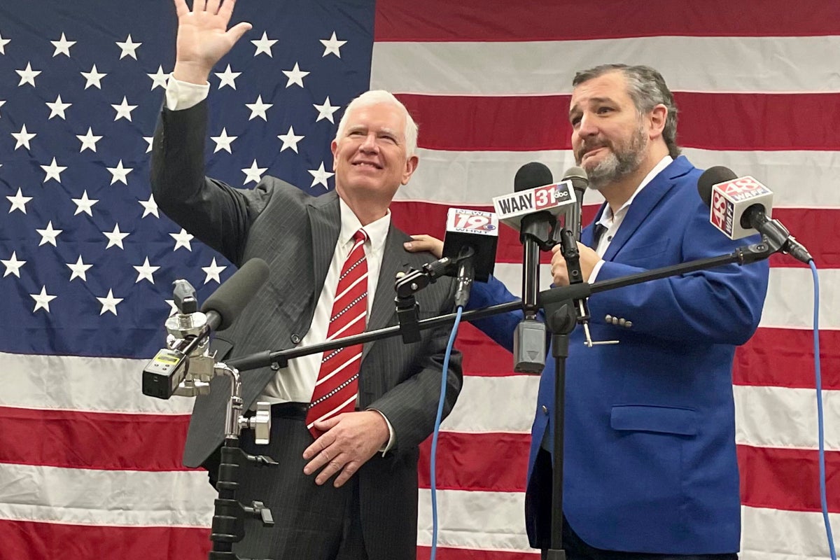 GOP hopefuls face off in Alabama Senate primary | The Independent