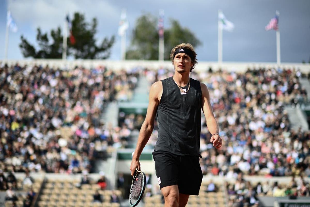 Alexander Zverev into French Open quarter-finals after overcoming ...