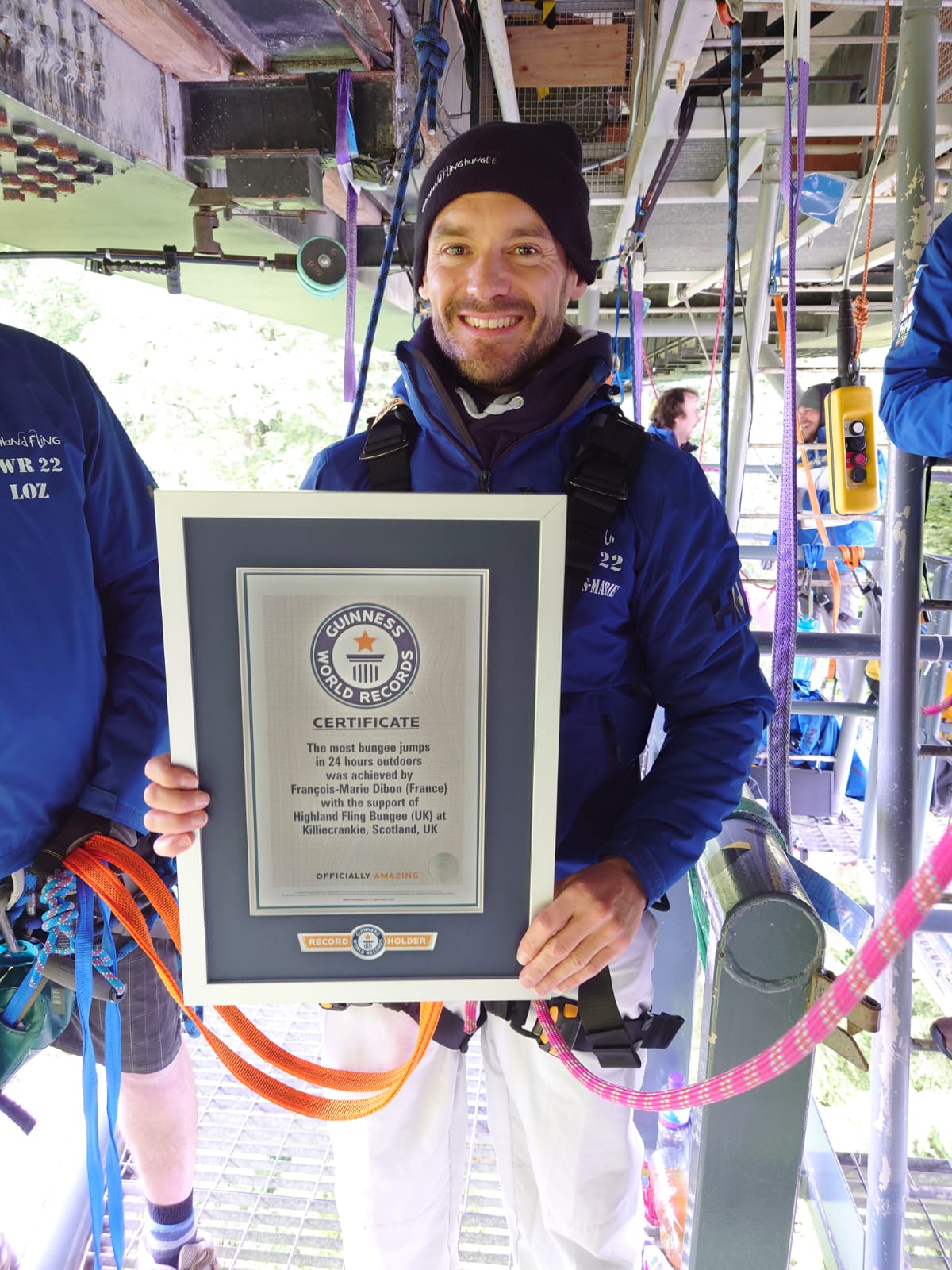 Flying Frenchman smashes world bungee record by more than 300 jumps ...