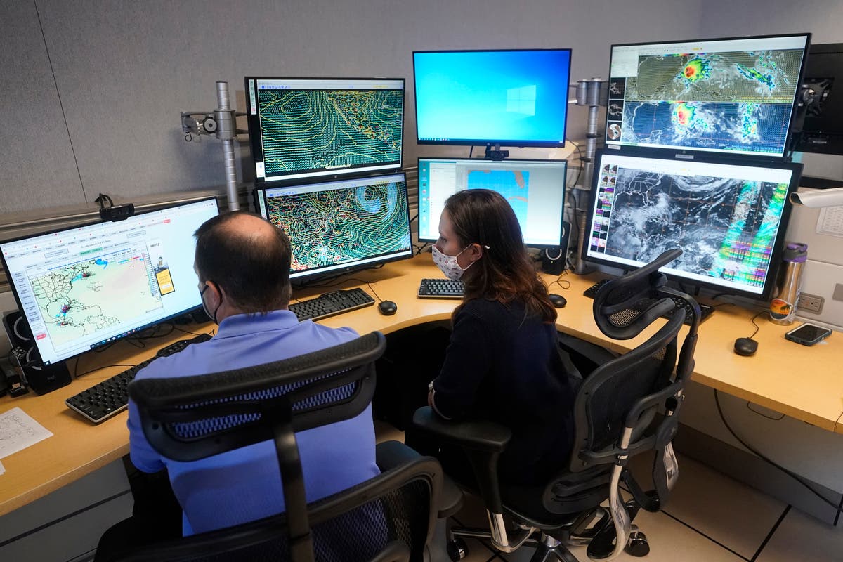 Storm warnings posted for Florida as system moves into Gulf | The ...