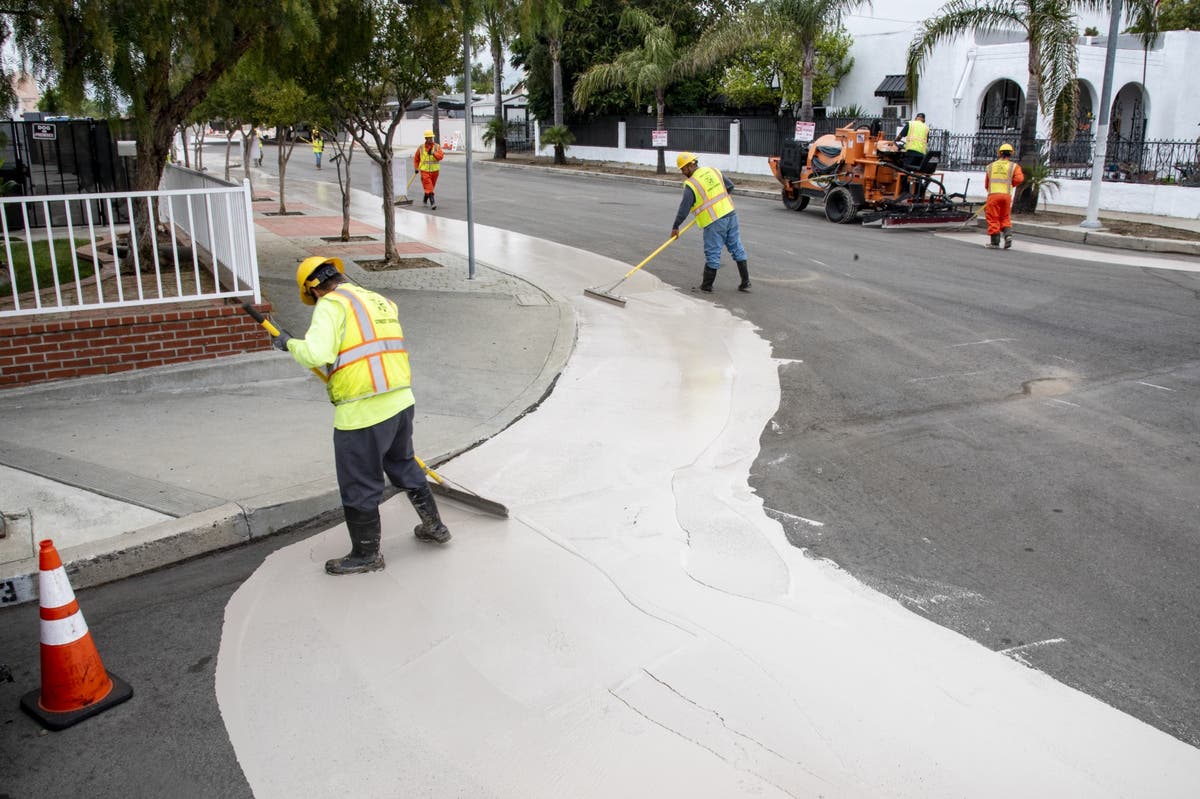 US cities roll out ‘cool pavement’ to fight dangerous heatwaves | The ...